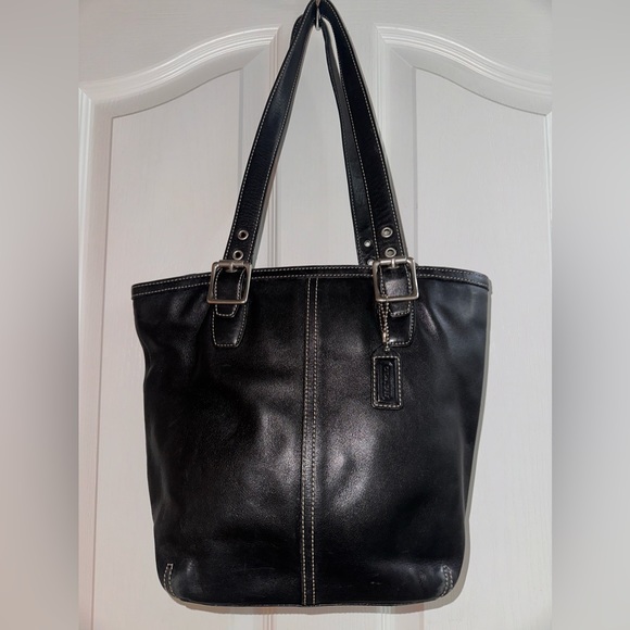 Coach | Bags | Coach Hamptons Black Leather Tote F539572 | Poshmark